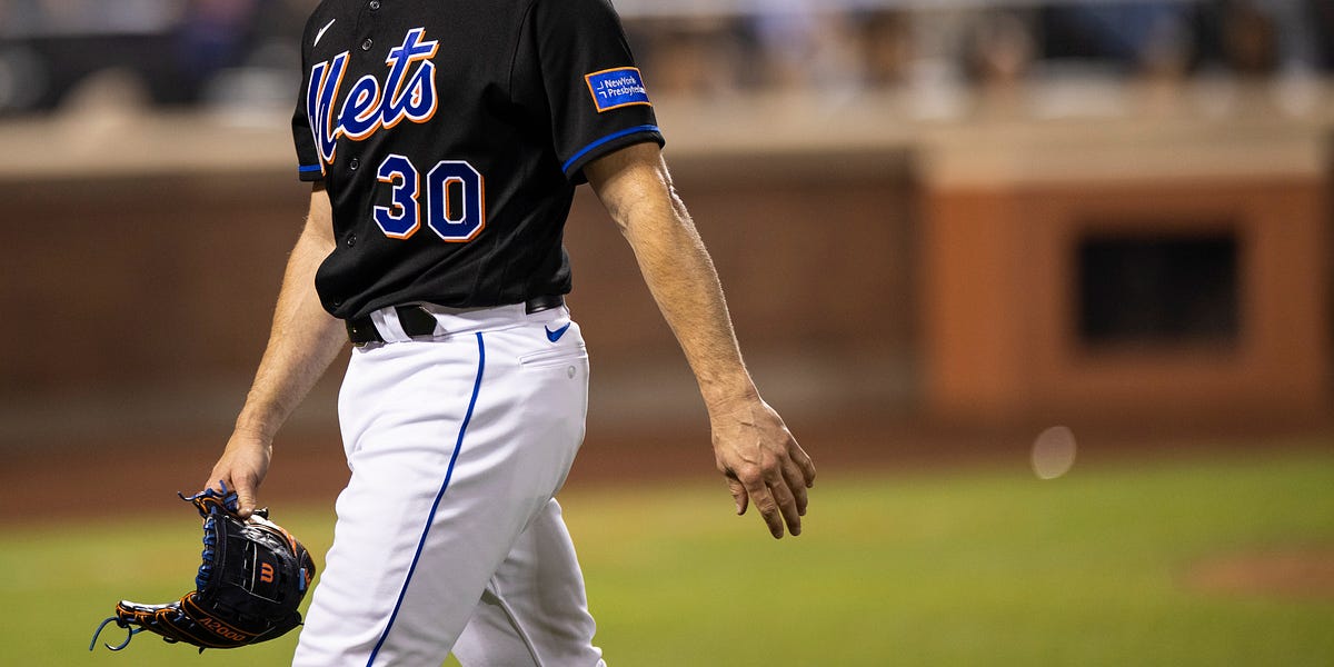 Mets trade David Robertson to the Marlins for two prospects