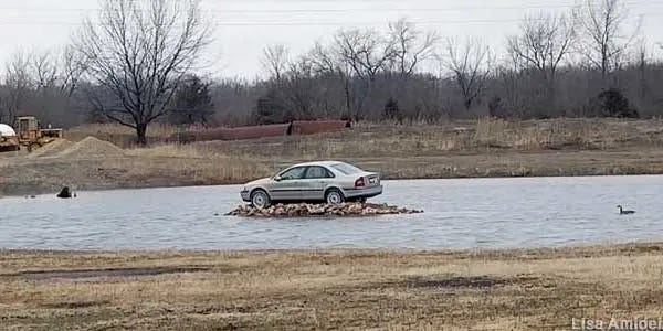 Volvo Island: How a 2001 S80 Got Stuck On This Tiny Island In Illinois