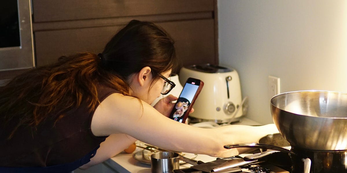 Hello! - by Ci Tedjo - CiTedjo