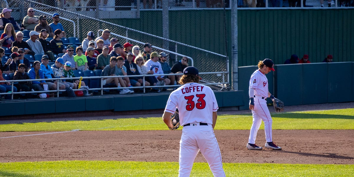 Red Sox pitching prospect makes AA-Portland debut