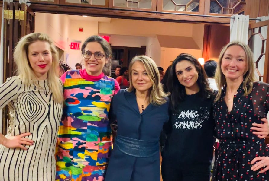 Anna Gát: What to Read This Weekend #50 - Interintellect