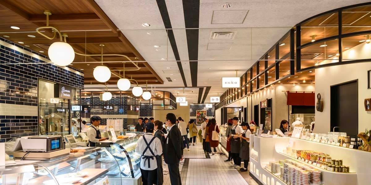 Lacy & Nik Enter the Scene - Sam’s Substack