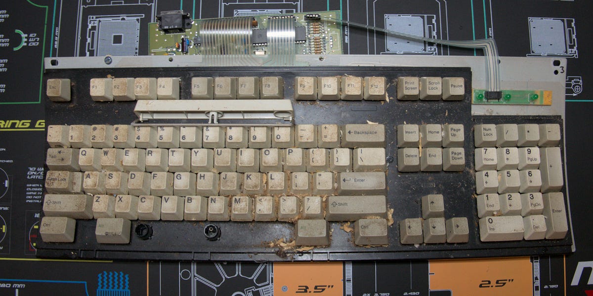 Ultimate Guide to Bolt Modding the IBM Model M Keyboard
