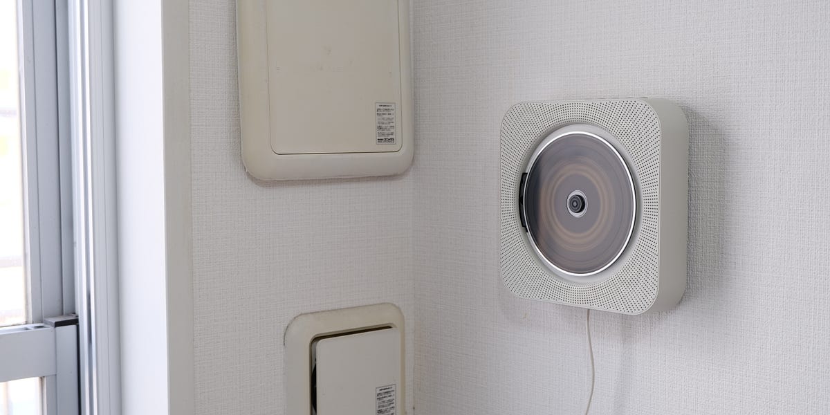 Muji Wall-mounted CD Player review - by Sam Byford