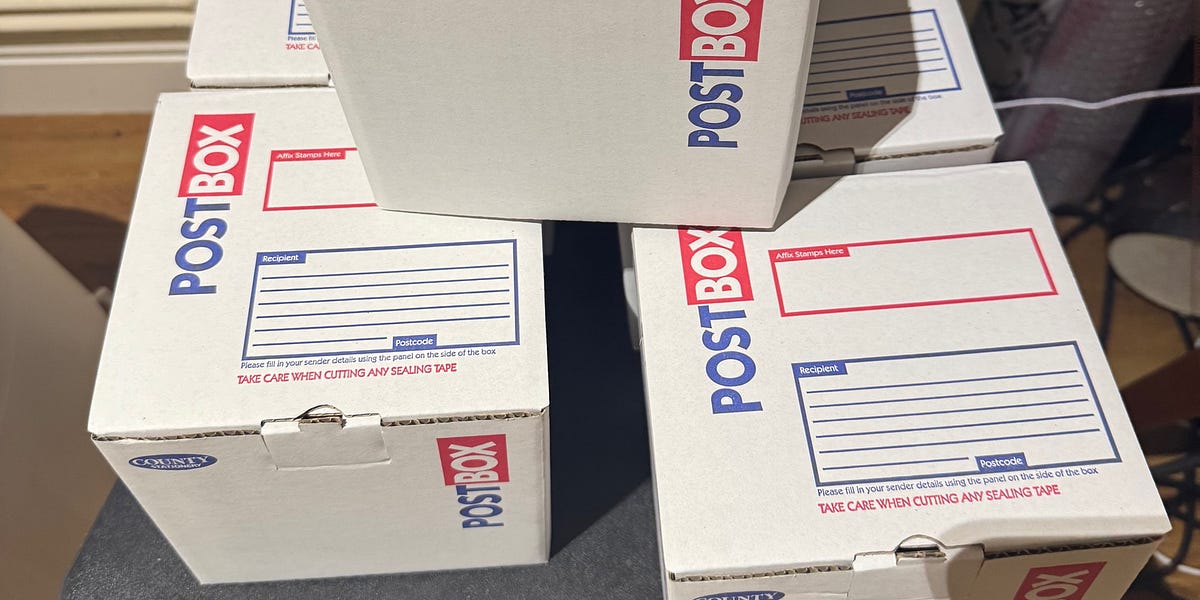 Five sample boxes - by Luca Turin 🇮🇹🇪🇺