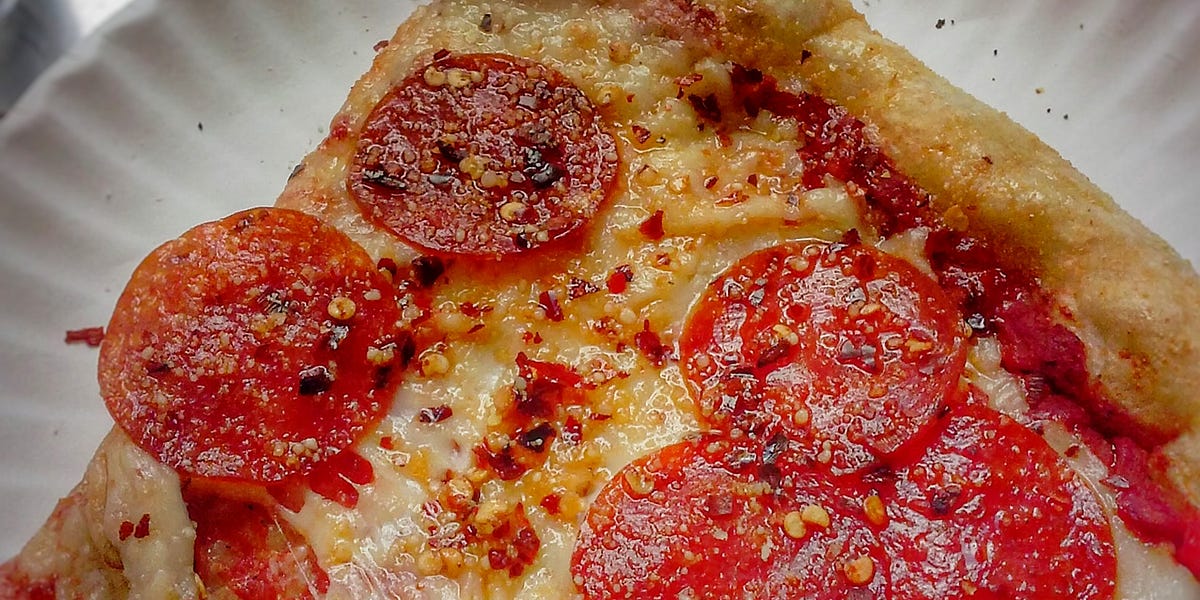 My first New York City pizza - by Lirpa Strike