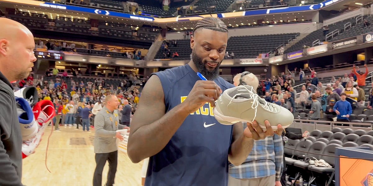 Lance Stephenson signs contract with new basketball team