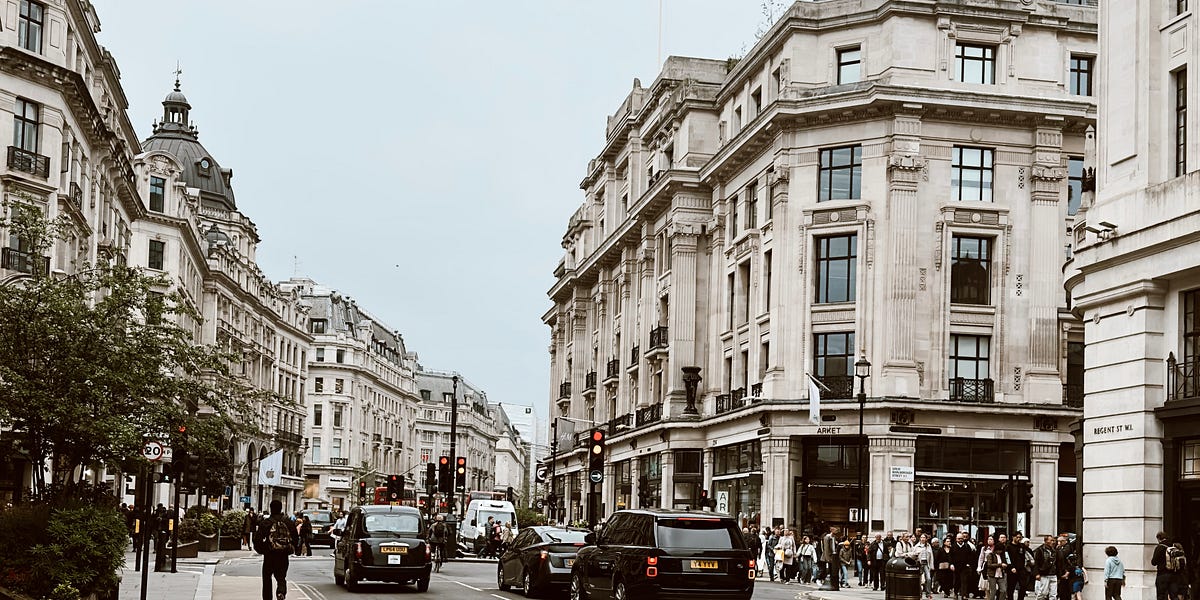 London Recommendations /001 - by Roséline - Hyperreality