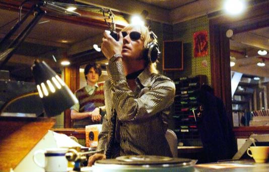 “Late Night DJ Voice” and Why You Need it 🎧🎤