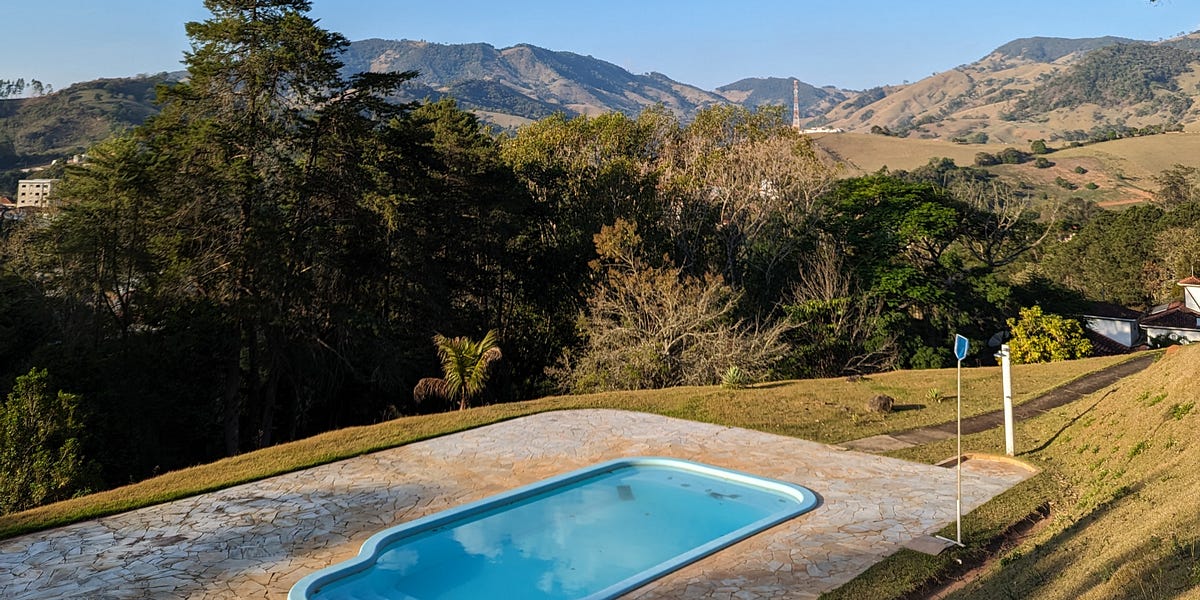 Swimming Pool - by Ollie Redfern - Picos Gêmeos