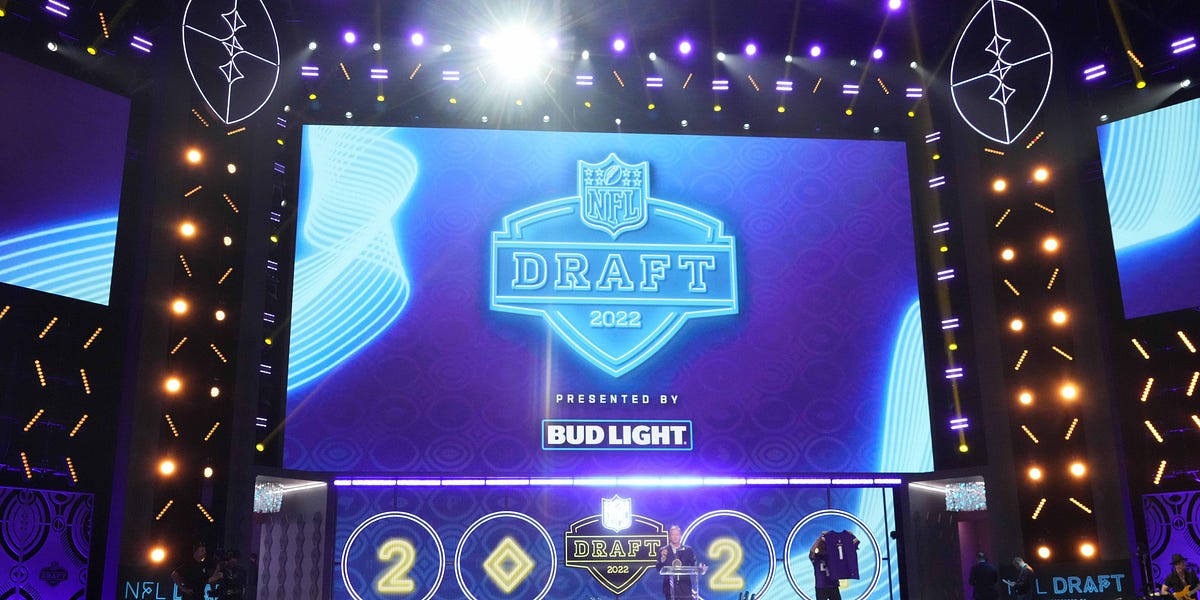 Draft Sim 3.0: Rebuilding the defense - by Matthew Coller