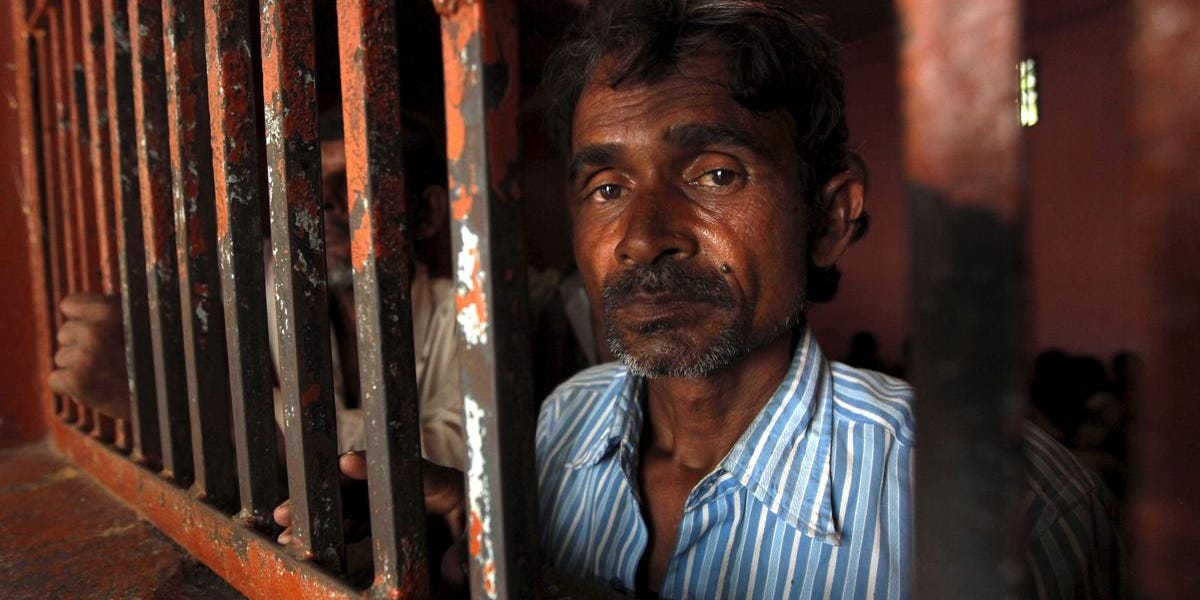 The Maritime Boundary Between India and Pakistan: How fishermen became ...