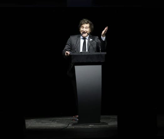 Cisneros esta desnudo - by Gus Reimon - El Substack de Gus