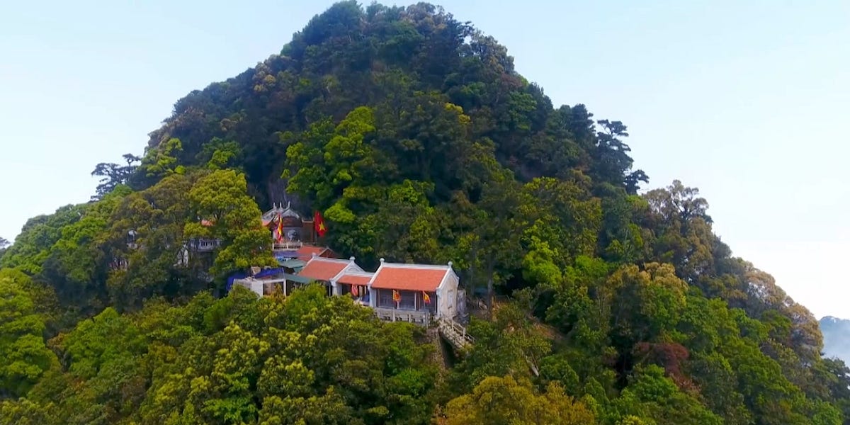 The Epic Battle of Sơn Tinh and Thủy Tinh - by Vu Phan