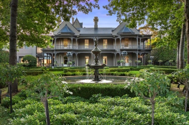 DeFi Debt Crisis: The Great Curve Loan - DeFi Education