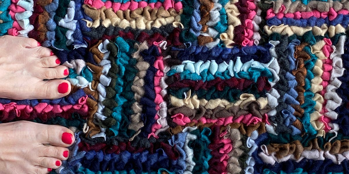 rag rug round three - by Jane Brocket - yarnstorm