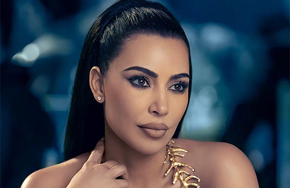 Kim Kardashian fits right in on American Horror Story / Ads are coming ...
