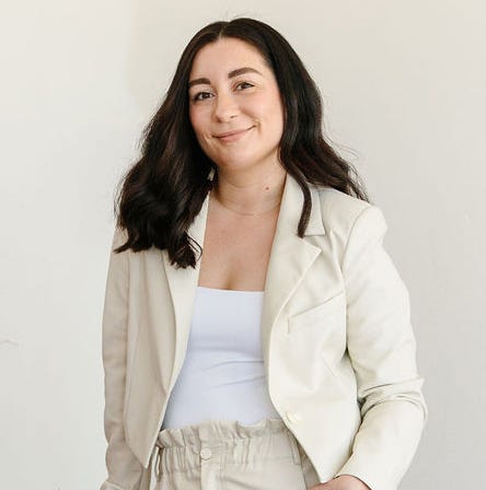 Hello, and welcome to the Cena Luna Newsletter!