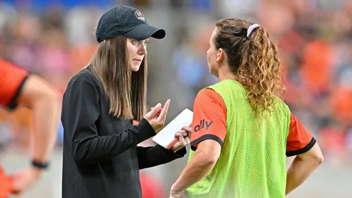 Comments - Sarah Lowdon added to Portland Thorns coaching staff