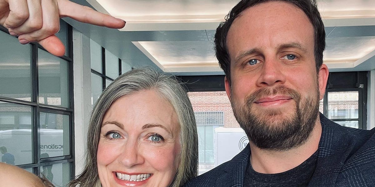 A peek inside our minds - by Laura Dodsworth