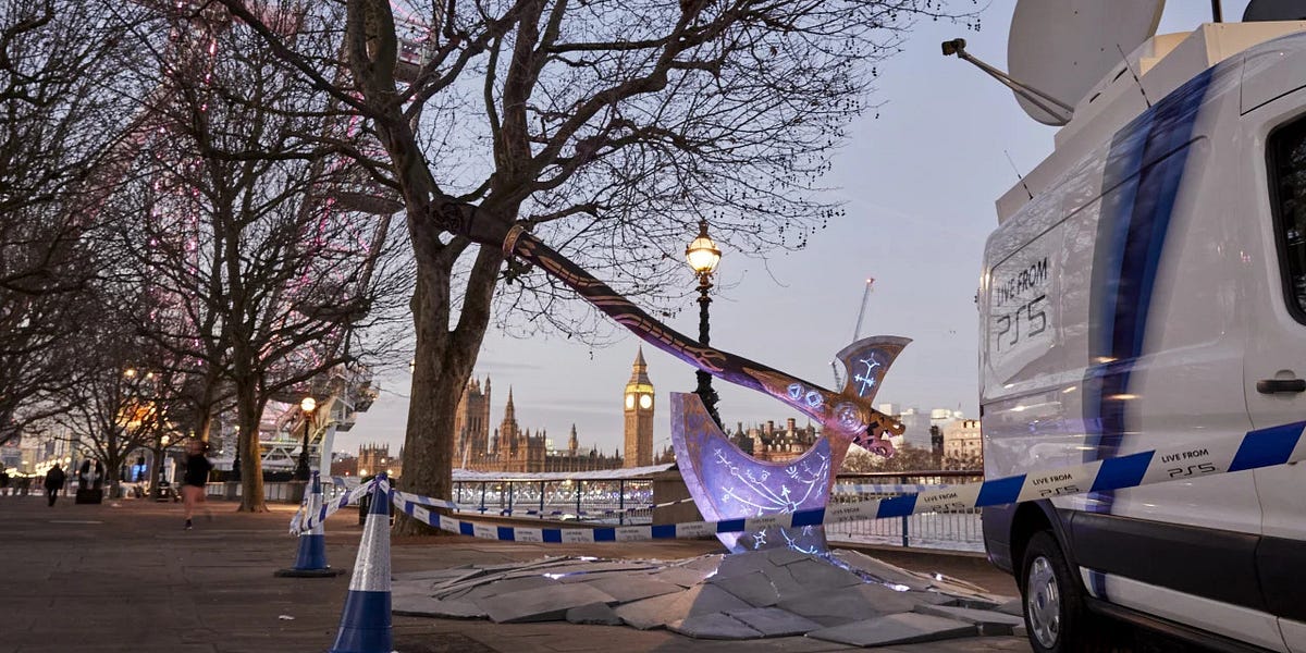 Sony launches ‘Live from PS5’ marketing campaign with giant PlayStation ...