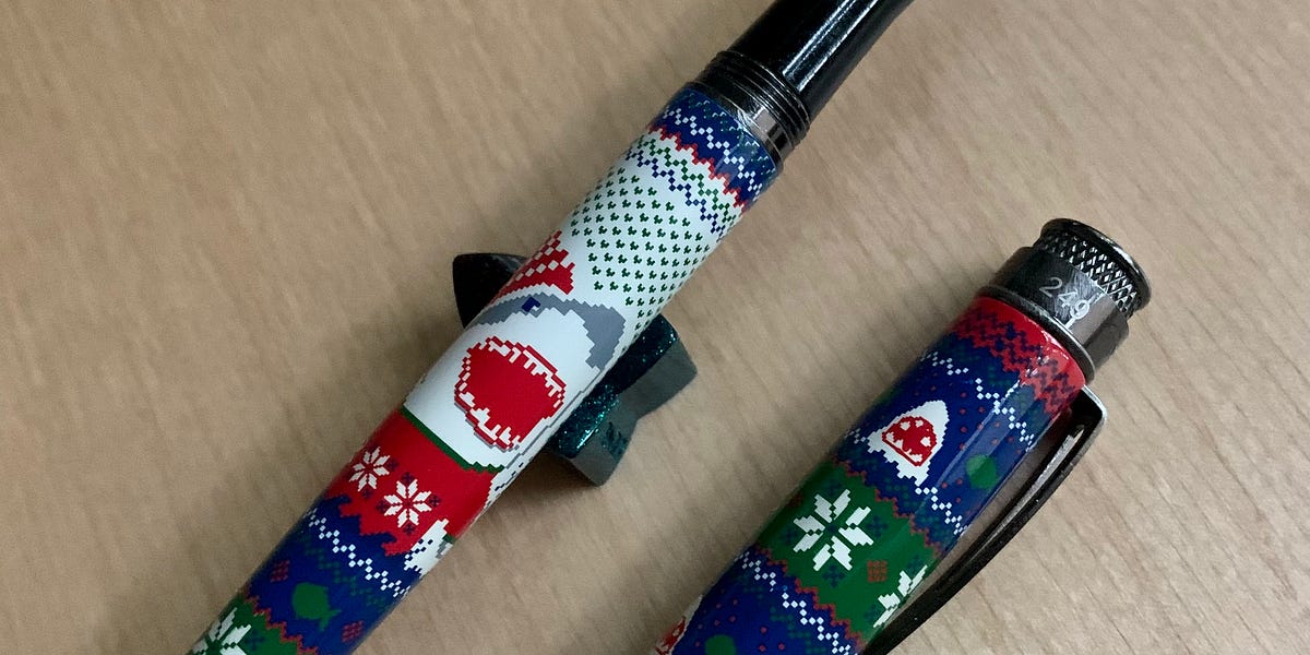 The Retro51 Santa Jaws is the perfect pen for ensuring Yuletide shark ...