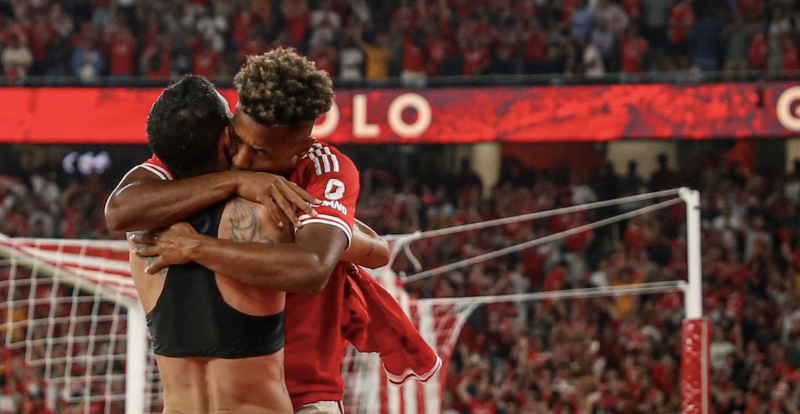 Um exercício sobre a compatibilidade - António Tadeia