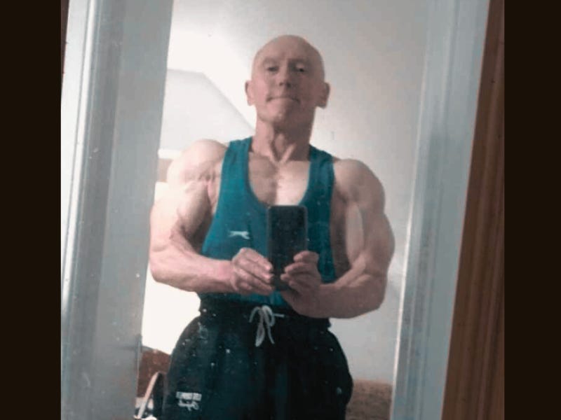 12x British Champion Robert Feesey Reveals Current Routine At 62 Years Old!