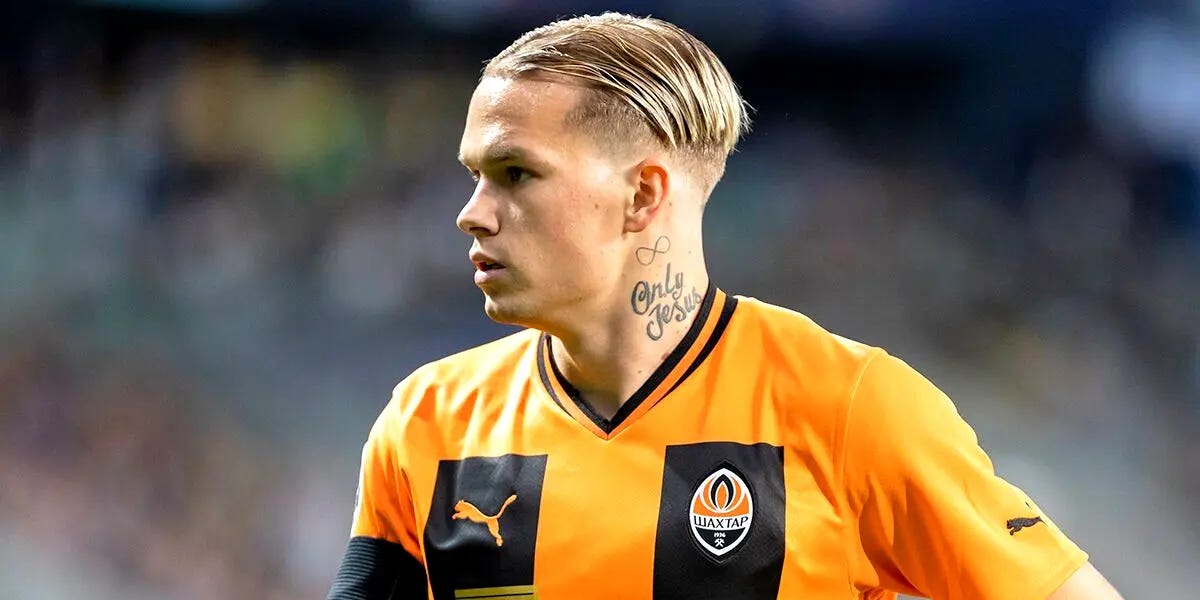 Why Mykhailo Mudryk should choose Arsenal FC Why Mykhailo Mudryk should choose Arsenal FC