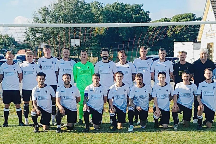 ⚽️ Cornwall Football: 'I'm playing with a smile on my face' - Lee ...