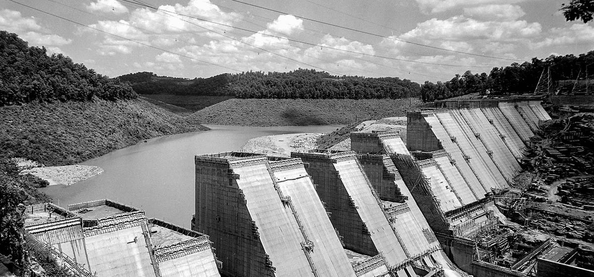 Targeting Distressed Places - by Timothy J Bartik