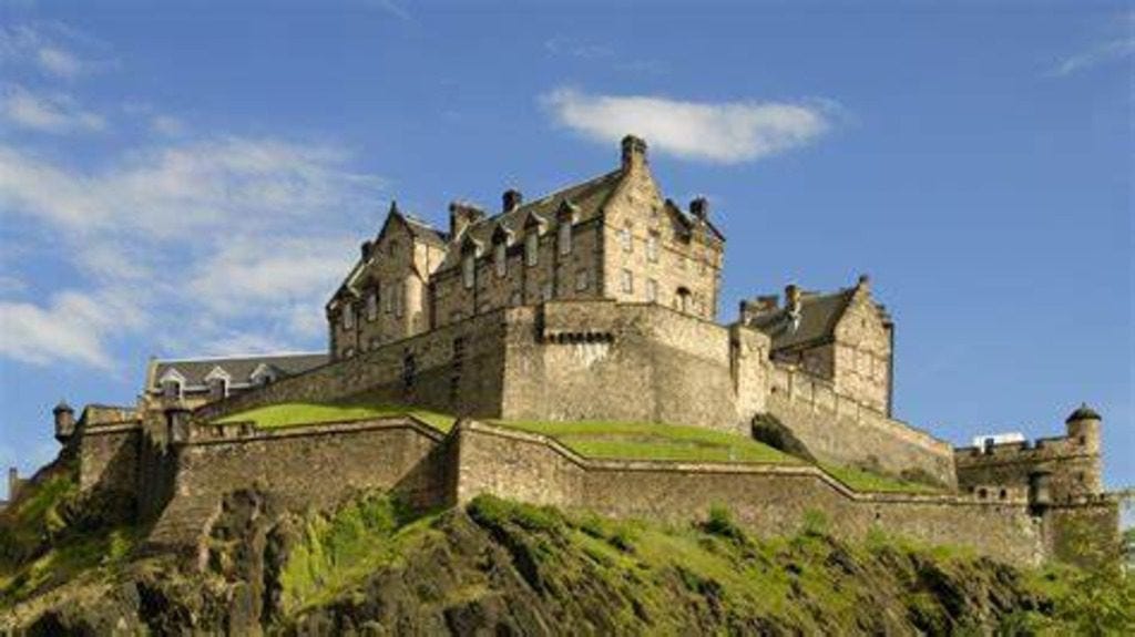 Exploring Edinburgh's Charm: A First-Time Visitor's Perspective