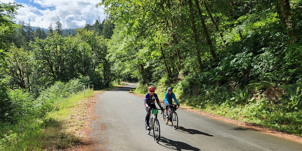 Tour de Fronds: A Southern Oregon Cycling Sojourn