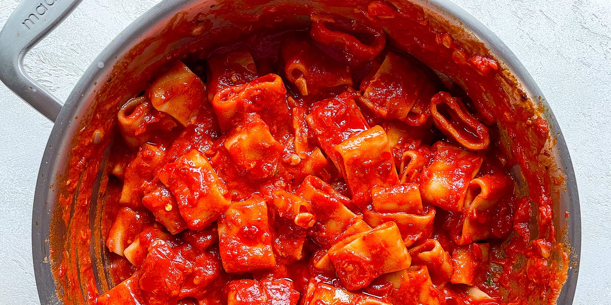 red hot calamarata with 20 cloves of garlic