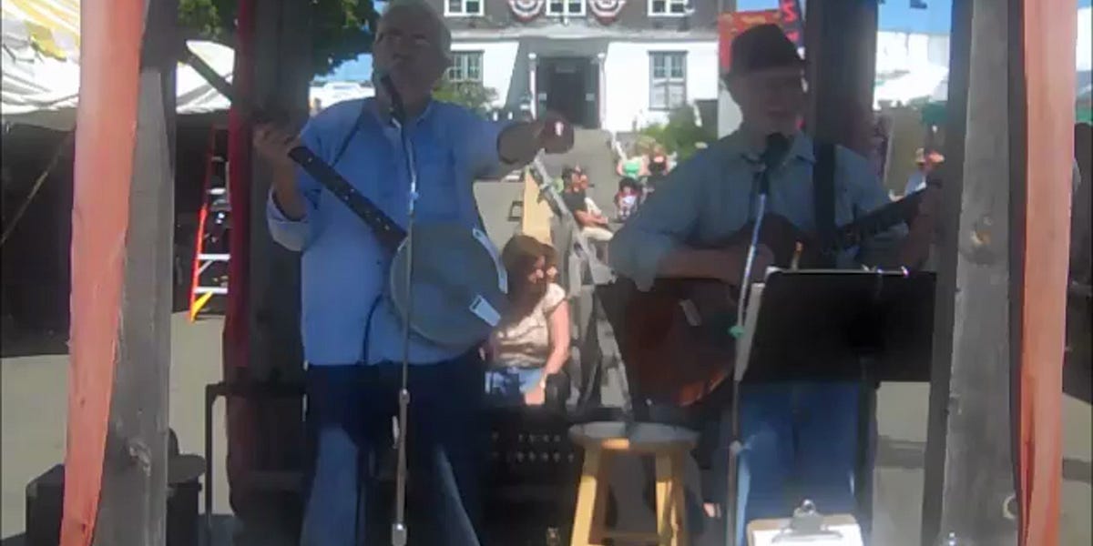 BONNIE HEILAN' LADDIE - The Chuck Durang Show