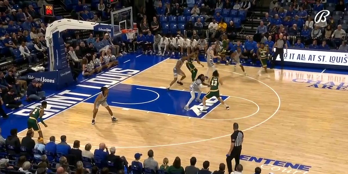 Highlights: Josh Oduro Goes for 26/15 at St. Louis