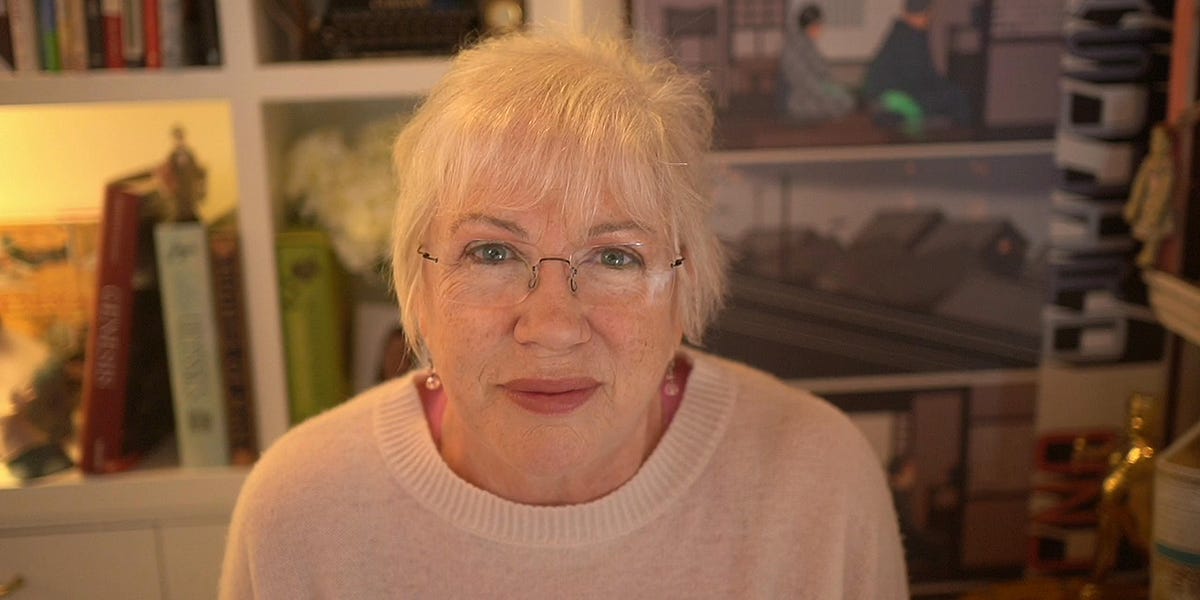 Saturday Substack Summary 4-29-23 - Julia Sweeney