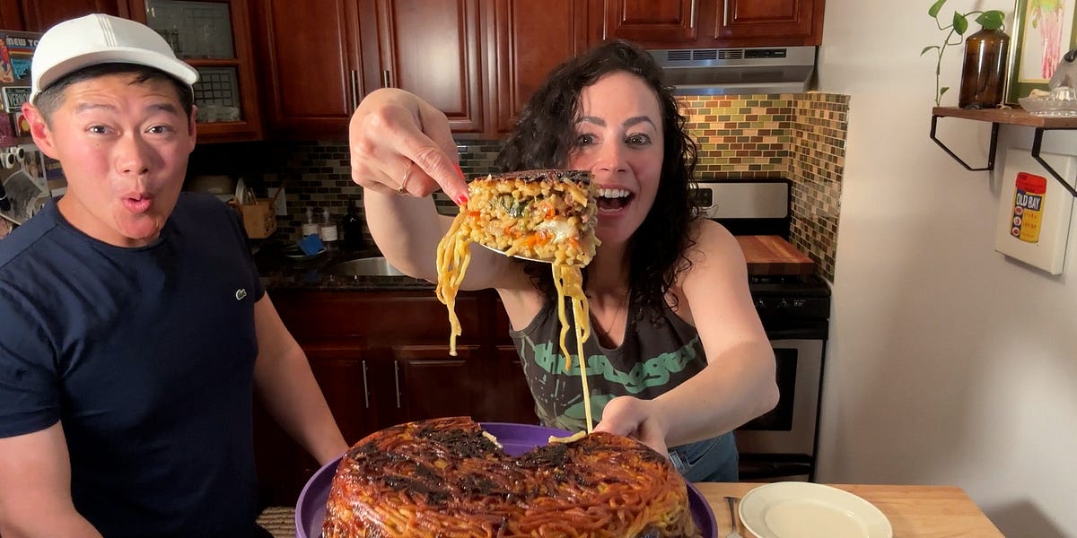 Crispy Lo Mein - by Farideh Sadeghin - FARIDEH is the best