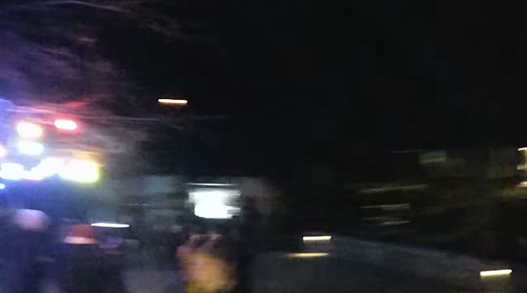 Street food, Takapo style. - by Iam Beauchamp - Fictions.