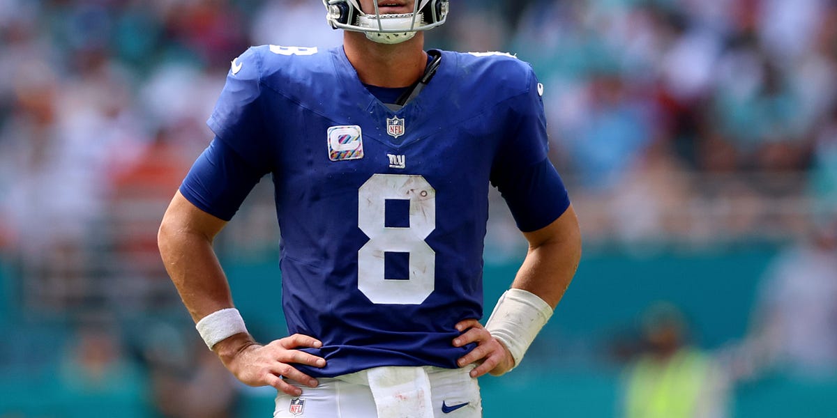 Dust settles, and... it's Daniel Jones' last chance