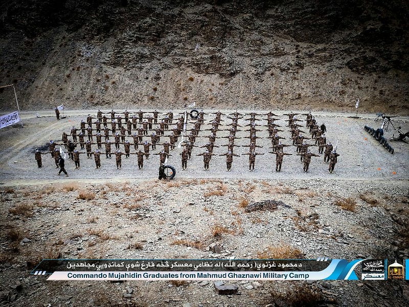 Ugebrev #16 - by Hetav Rojan - Ekstremt Indhold