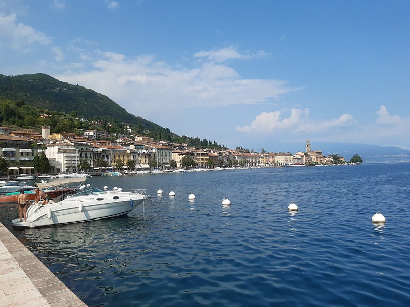 Da sapere | Dress code | Sostenibilità - by Emilio De Risi