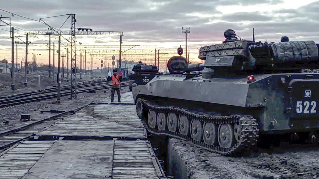 Russia builds pontoon bridge over border?