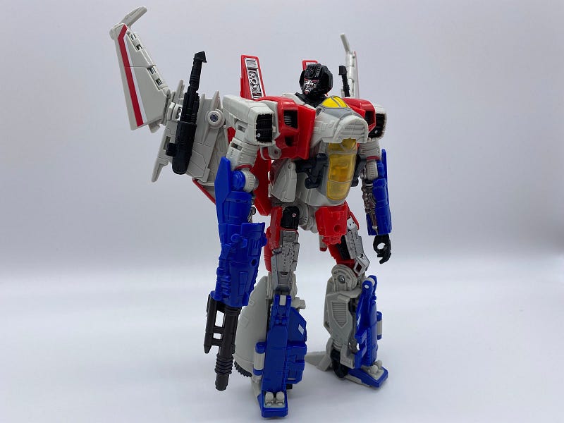 New figure releases, leaked images, Starscream / Ractonite reviews and ...