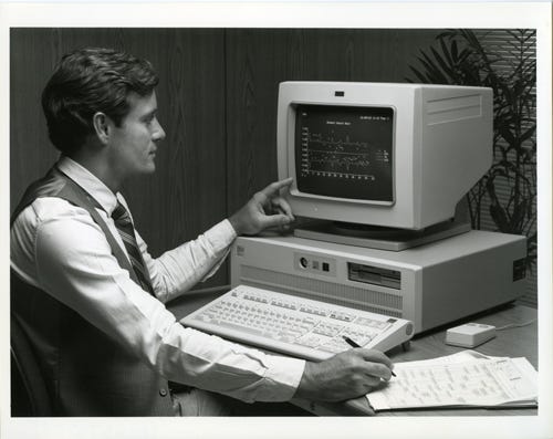 The IBM RT PC : the first IBM RISC workstation - Hardware - Retro Computing