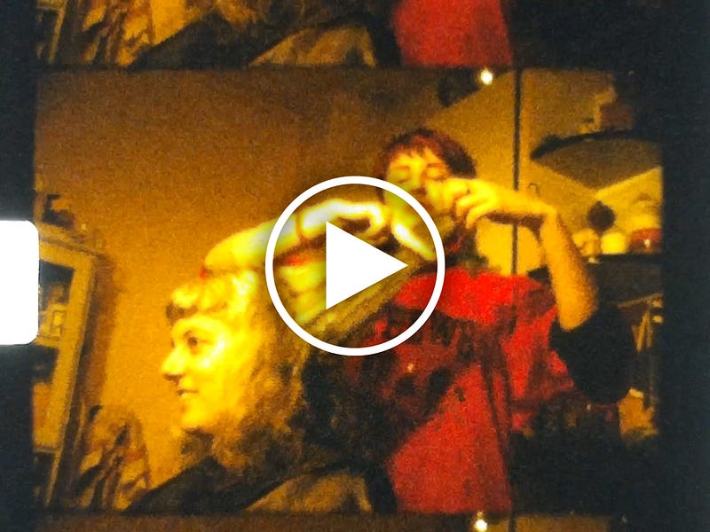 J'ai sorti quelque chose sans promo - by Charlotte Cegarra