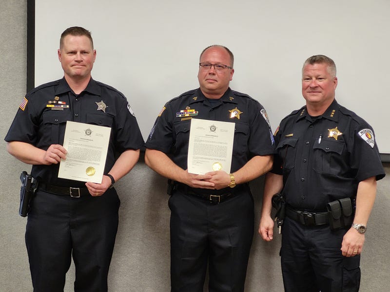 Mokena officials honor three police officers for their efforts in ...