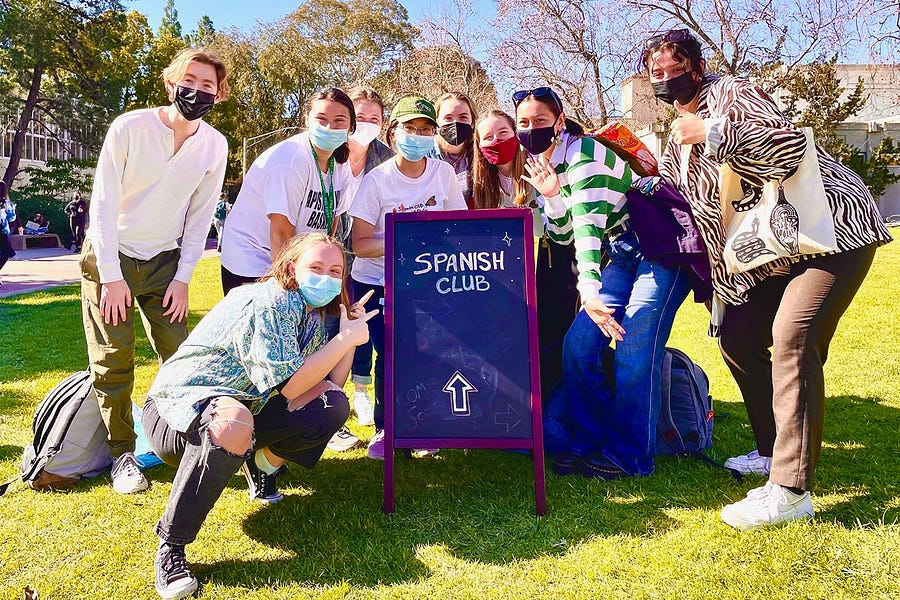 Faculty Host Conversation Tables For Students To Practice Foreign Languages