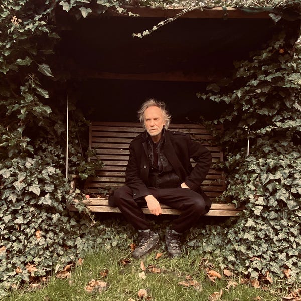 Confessions of a Sarf Efrikin Abroad - by Gordon Torr