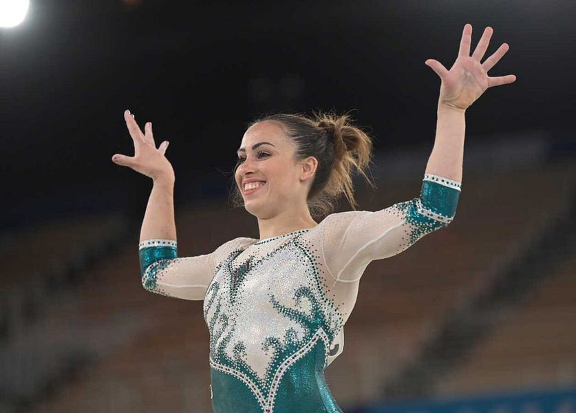 Sorpresa y media - by Romina Castellini - Mundo GAF